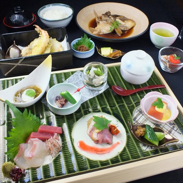 リクルートのトップ営業マンが開業した神戸の飲食店の面白さ｜フードリンクレポート｜FDN フードリンクニュース